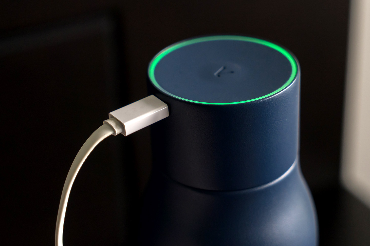 LARQ bottle cleans your drinking water using UV lights | GetConnected